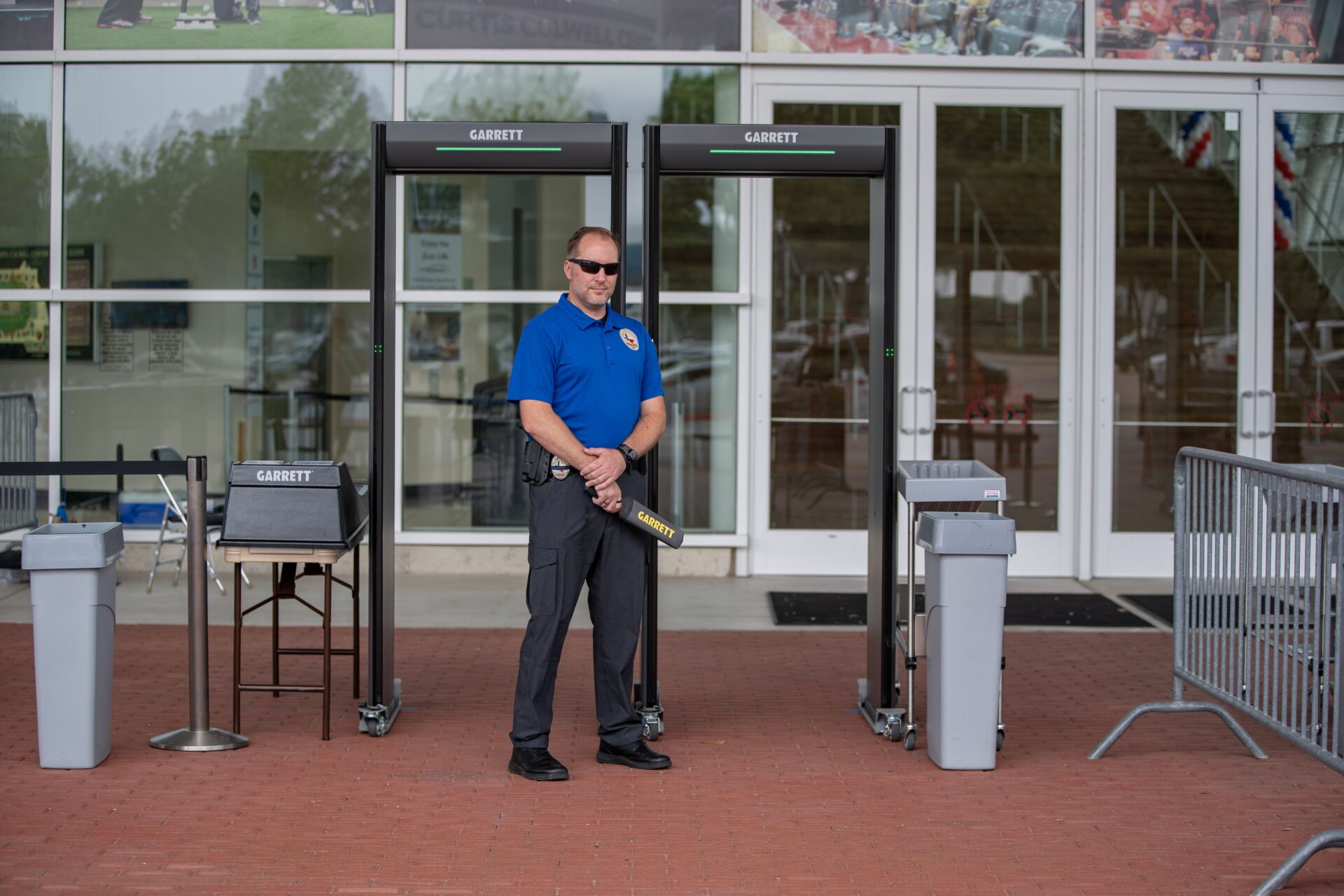Garrett Updates Iconic Super ScannerV Hand-Held Metal Detector ...